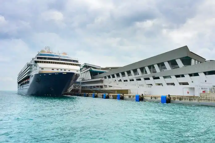 Singapore Cruise Packages – Best Deals & Prices 2026